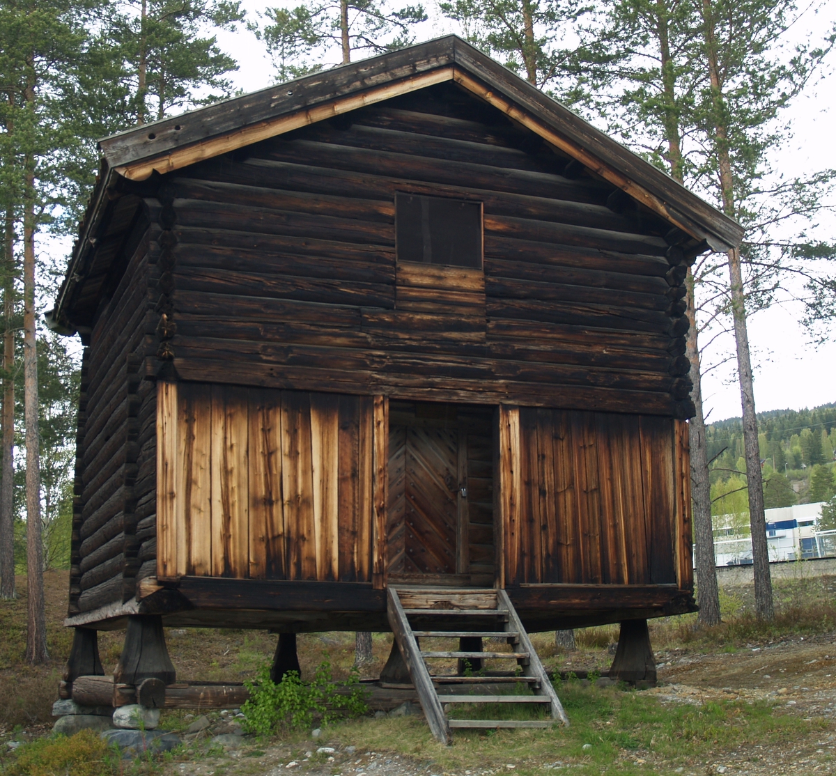 Brone stabbur - Randsfjordmuseet as / DigitaltMuseum