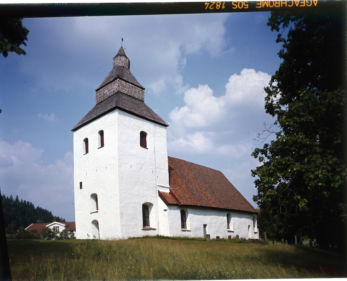 Hyssna. Gamla kyrkan - Vänersborgs museum / DigitaltMuseum
