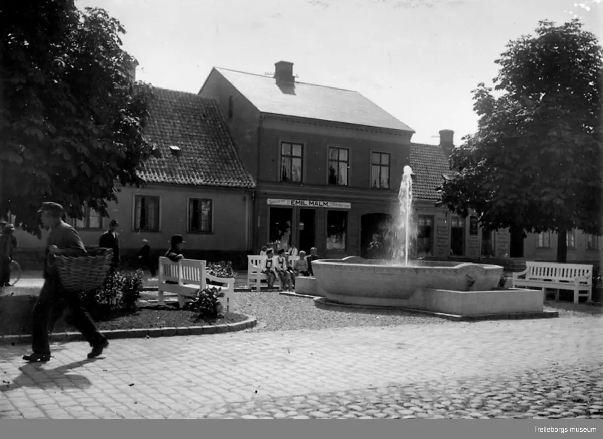 Gamla torg år 1922. - Trelleborgs museum / DigitaltMuseum