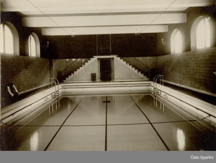Svømmehallen - Sagene Bad - Oslo byarkiv / DigitaltMuseum