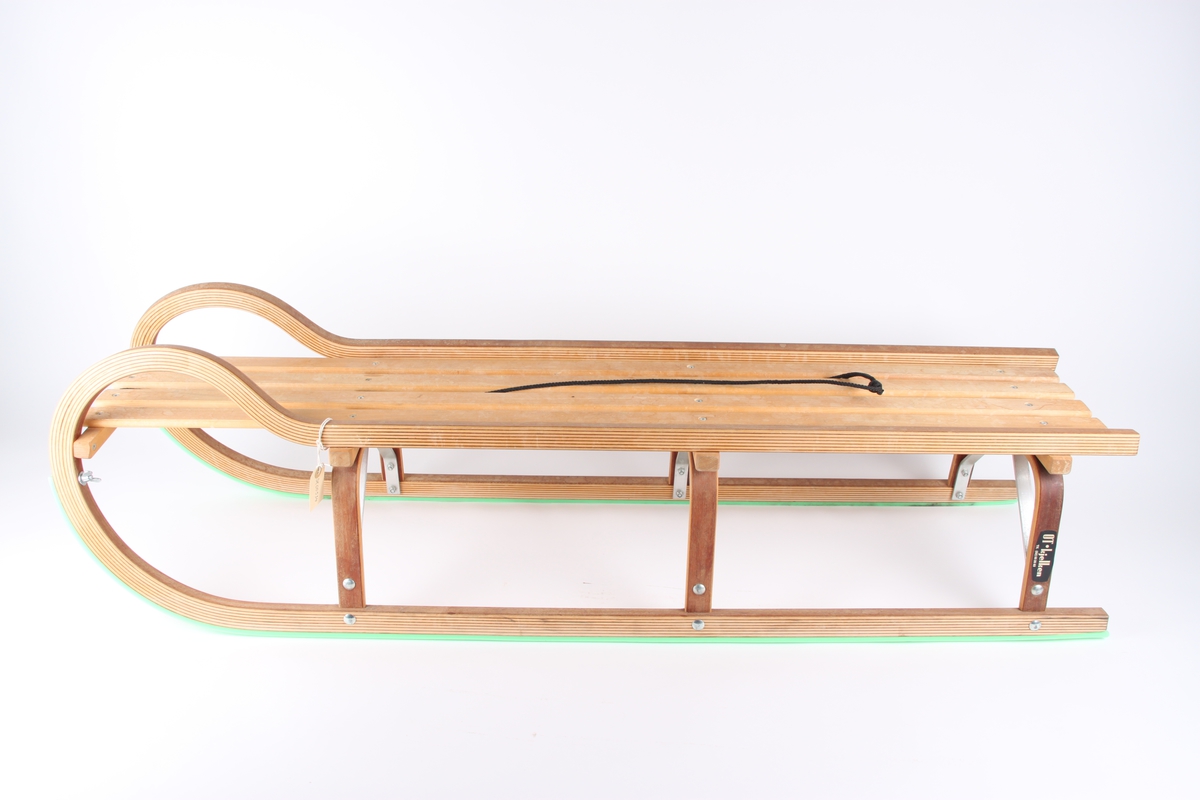 Kjelke - Skimuseet i Holmenkollen / DigitaltMuseum