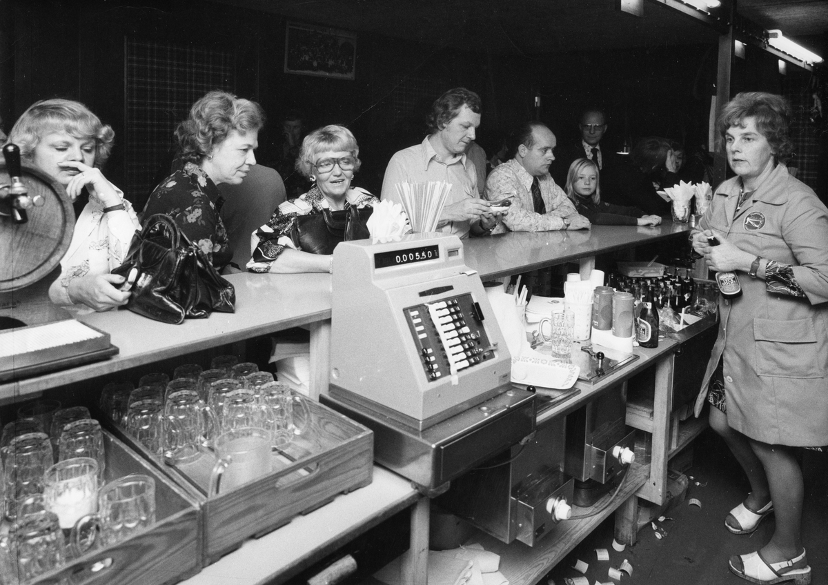 Inomhusbild från Cupolen i Folkets Park i Linköping, 1970-tal. Bild ...