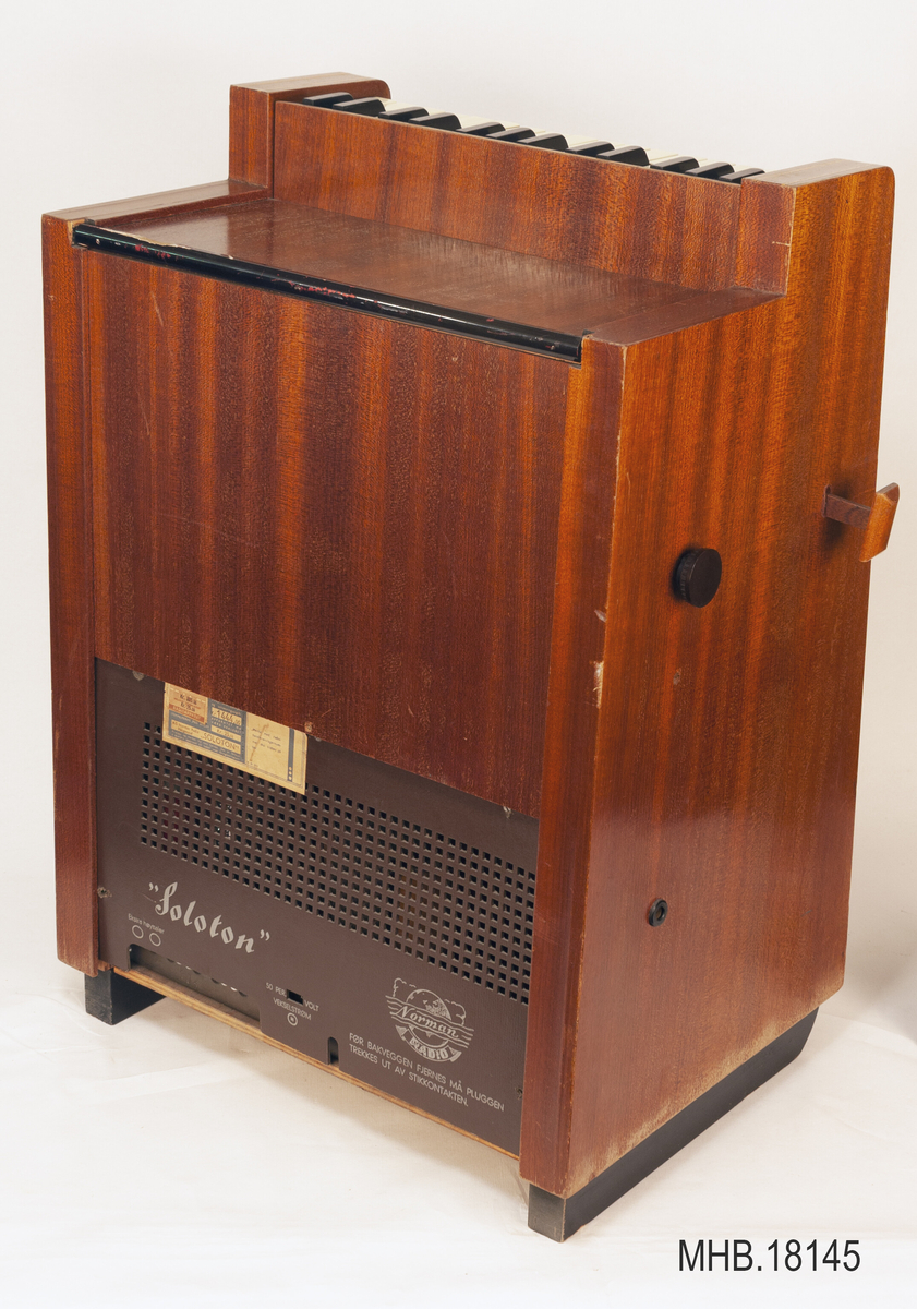 El-orgel - Haugalandmuseet / DigitaltMuseum