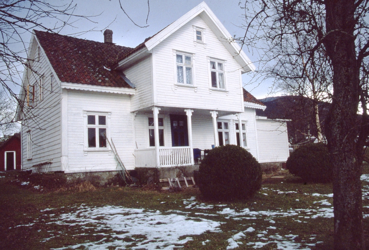 hus, dør, glas, kvist, veranda - Ryfylkemuseet / DigitaltMuseum