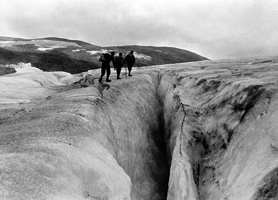 Grenserydning, isbre, topografi - Midt-Troms Museum / DigitaltMuseum