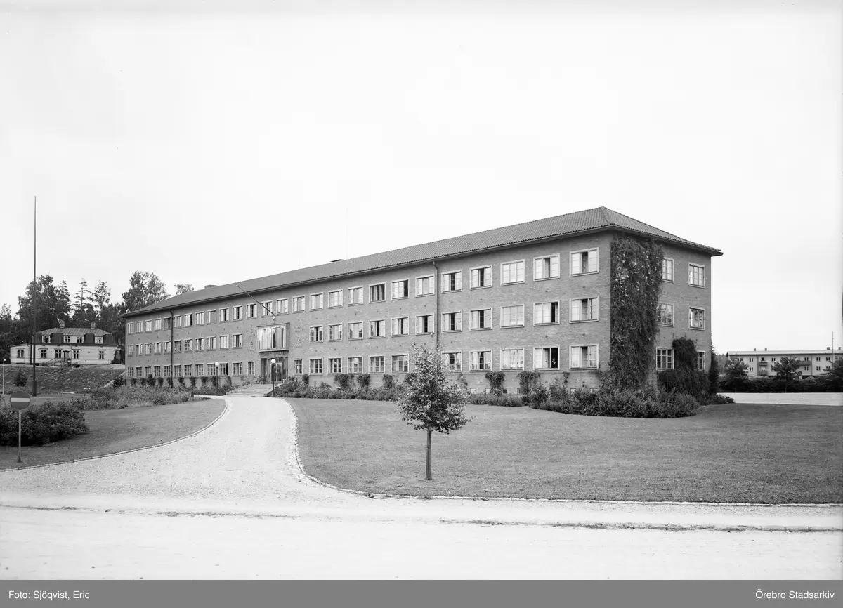 Kontorsbyggnad på Fagersta Bruk AB, 1945 - Örebro Stadsarkiv ...