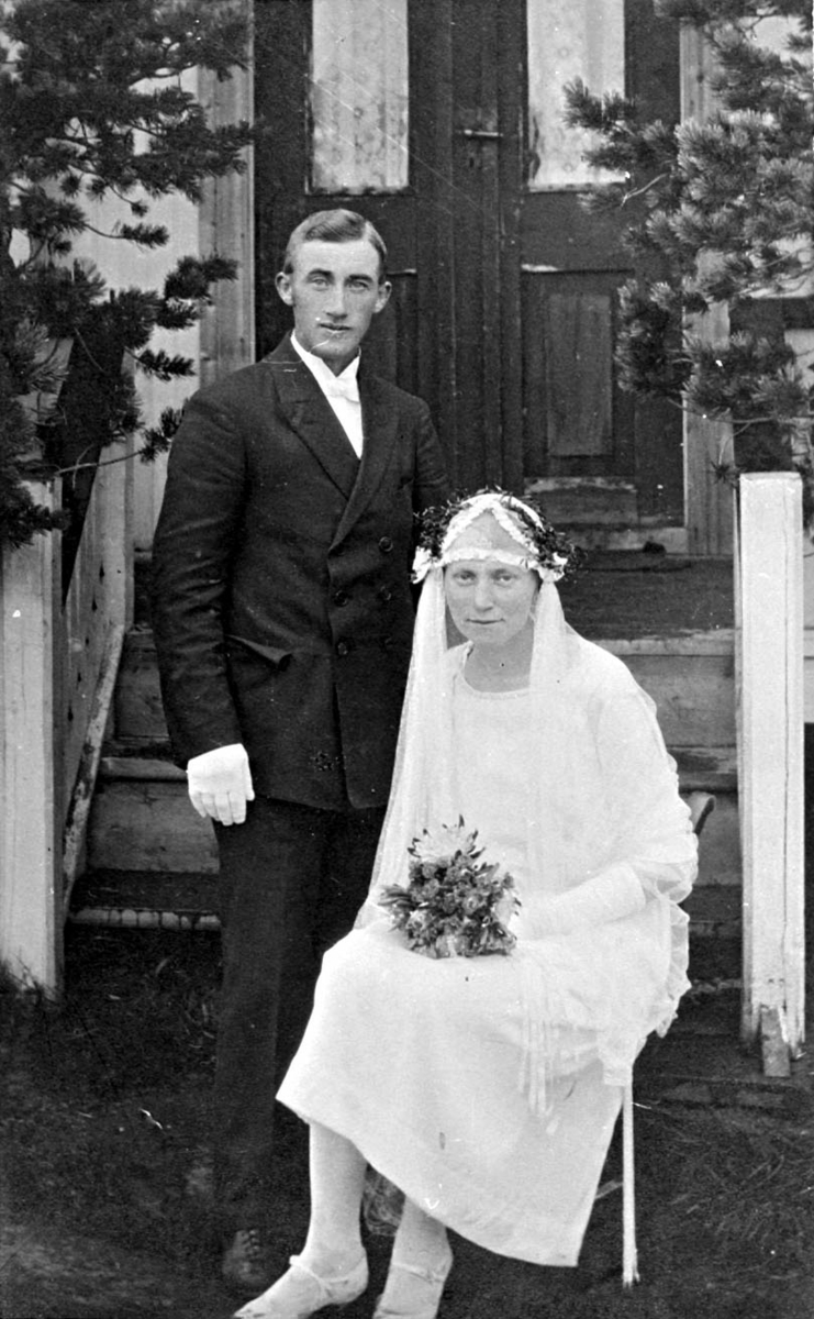 Brudeparet Olava Hansdatter og Olav Olsen - Midt-Troms Museum ...