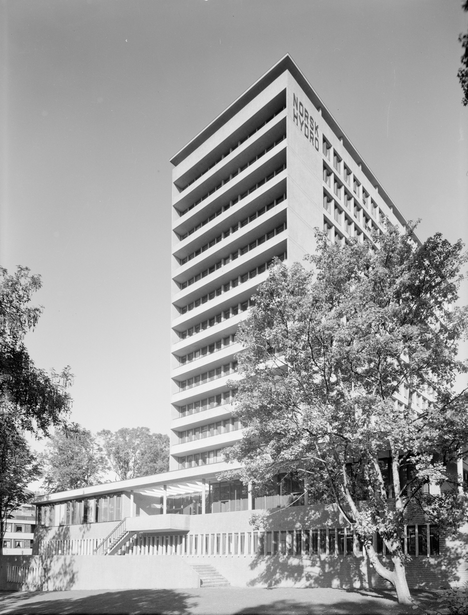 Norsk Hydro - DEXTRA Photo / DigitaltMuseum