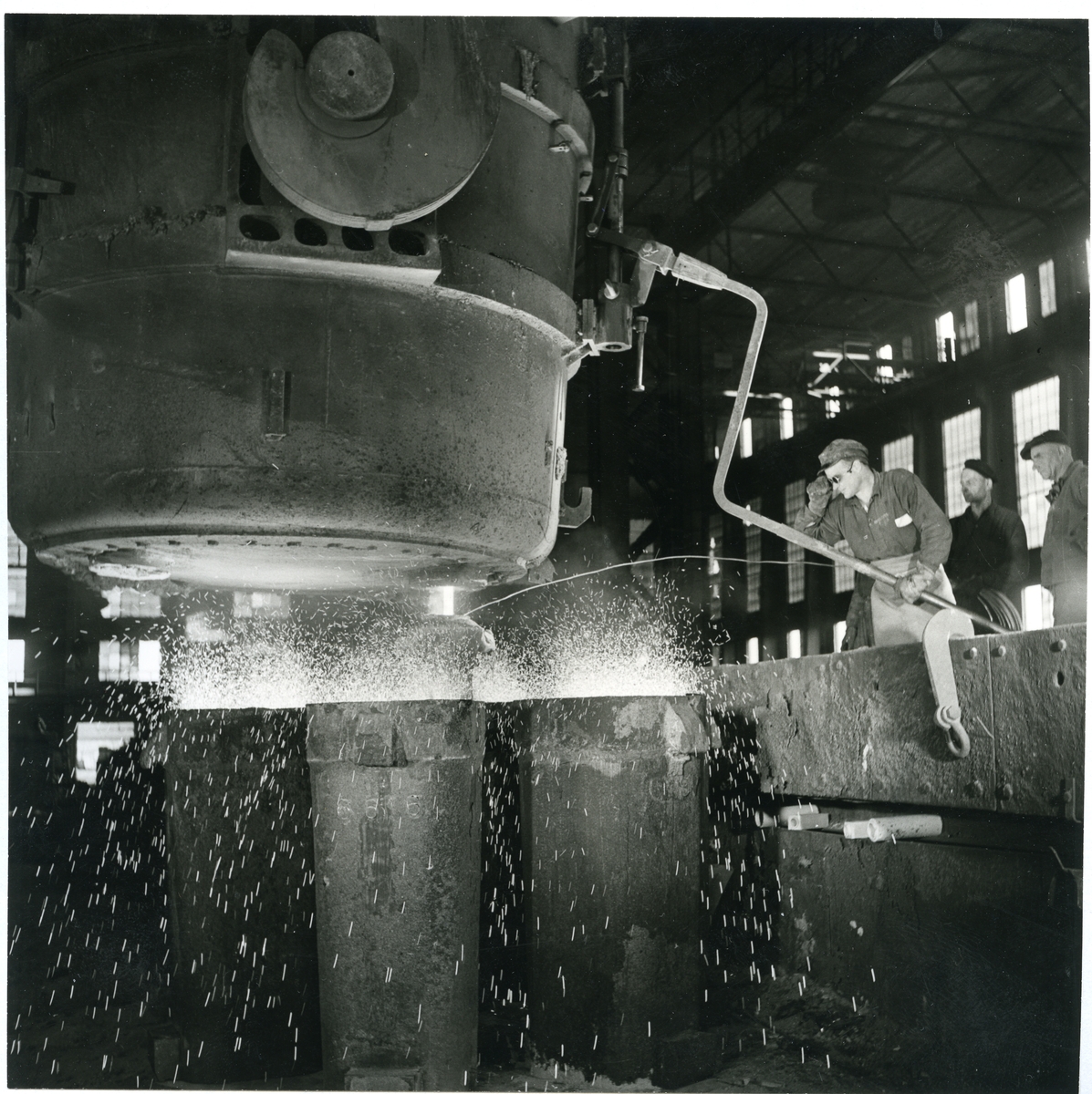 Fagersta stad, Fagersta kn. Interiör av verkstad, Fagersta bruk, 1964 ...