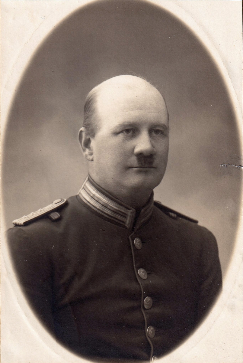 Kapten Karl Gustaf Isidor Ek - Garnisonsmuseet Skaraborg / DigitaltMuseum