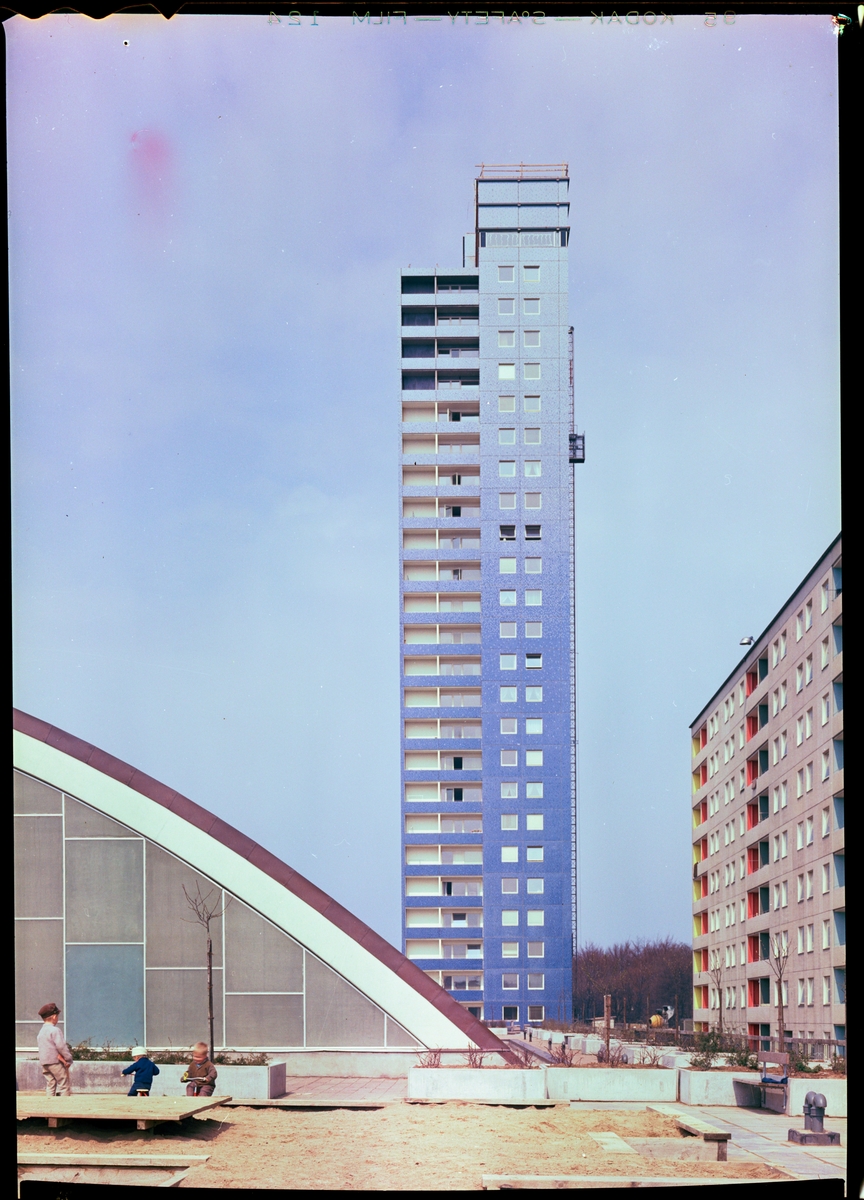 KV. KRONPRINSEN, BLÅ IVÖ-MOSAIK - ArkDes / DigitaltMuseum