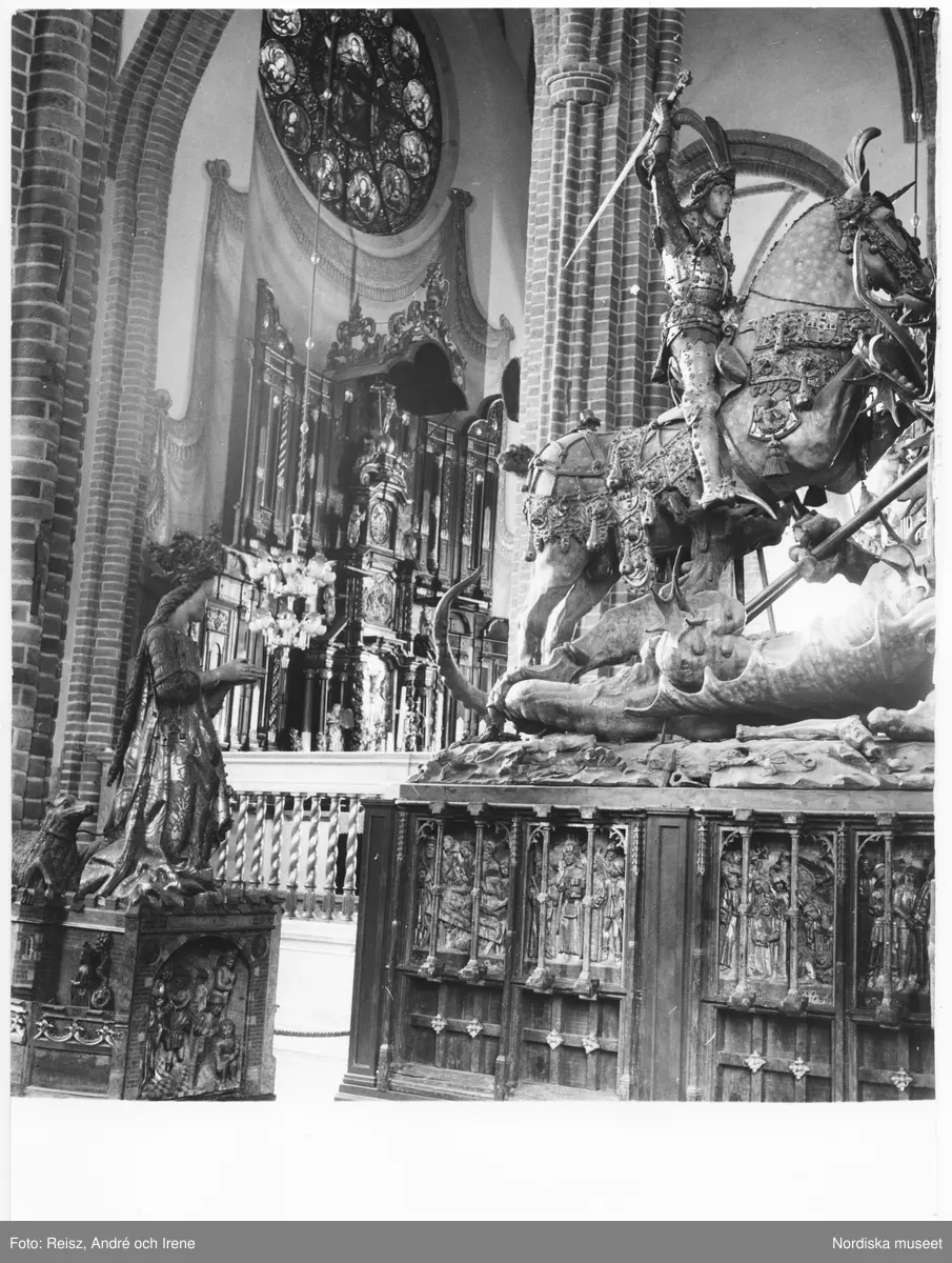 Stockholm. St Göran och draken av Bernt Notke i Storkyrkan. - Nordiska ...