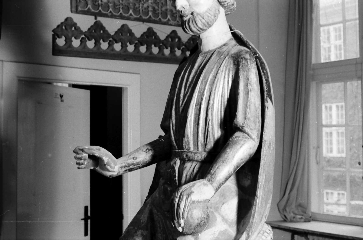 St. Olav statue. - Anno Musea i Nord-Østerdalen / DigitaltMuseum