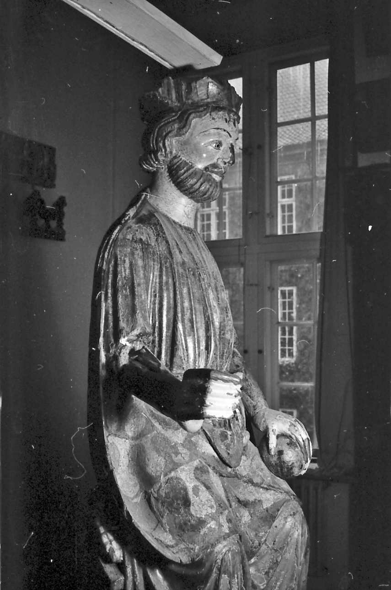 Museum, St. Olav statue. - Anno Musea i Nord-Østerdalen / DigitaltMuseum