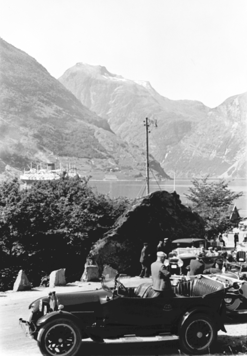 Prot: Biler Geiranger - Norsk Folkemuseum / DigitaltMuseum