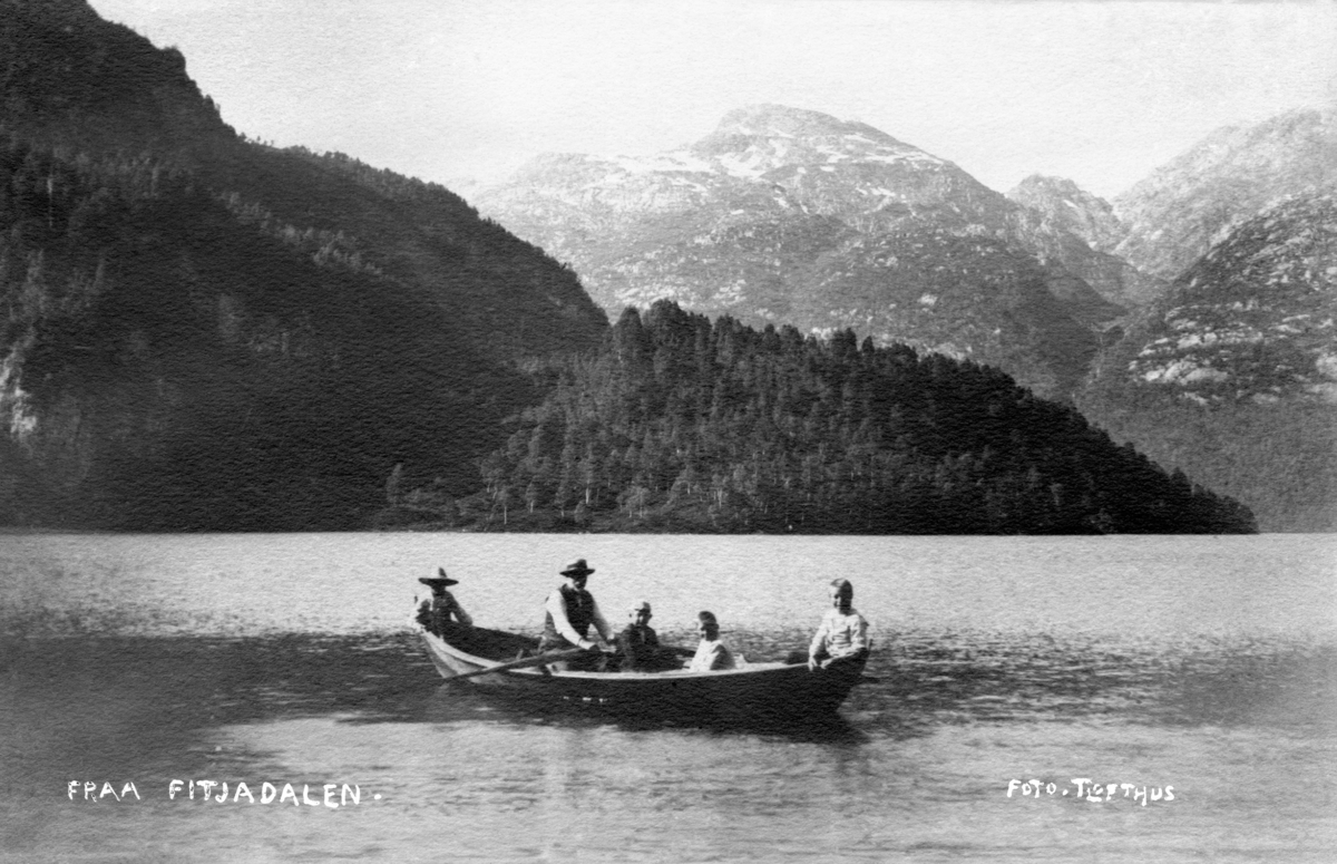 Lofthus fotografiske samling - Universitetsmuseet i Bergen, Fotobasen ...