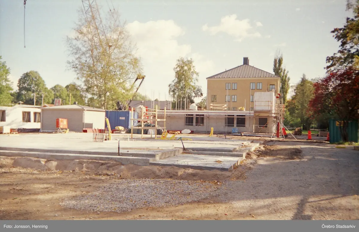 Byggnation av Väster Park, 2000 - Örebro Stadsarkiv / DigitaltMuseum