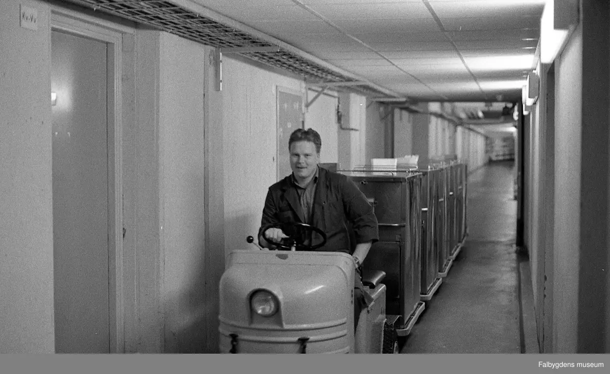 Sjukhusdokumentation utförd av Falbygdens Fotoklubb, 1988-89 ...
