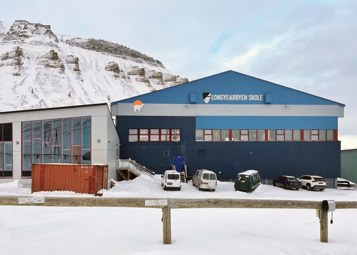 Longyearbyen skole, Svalbard - KORO / DigitaltMuseum