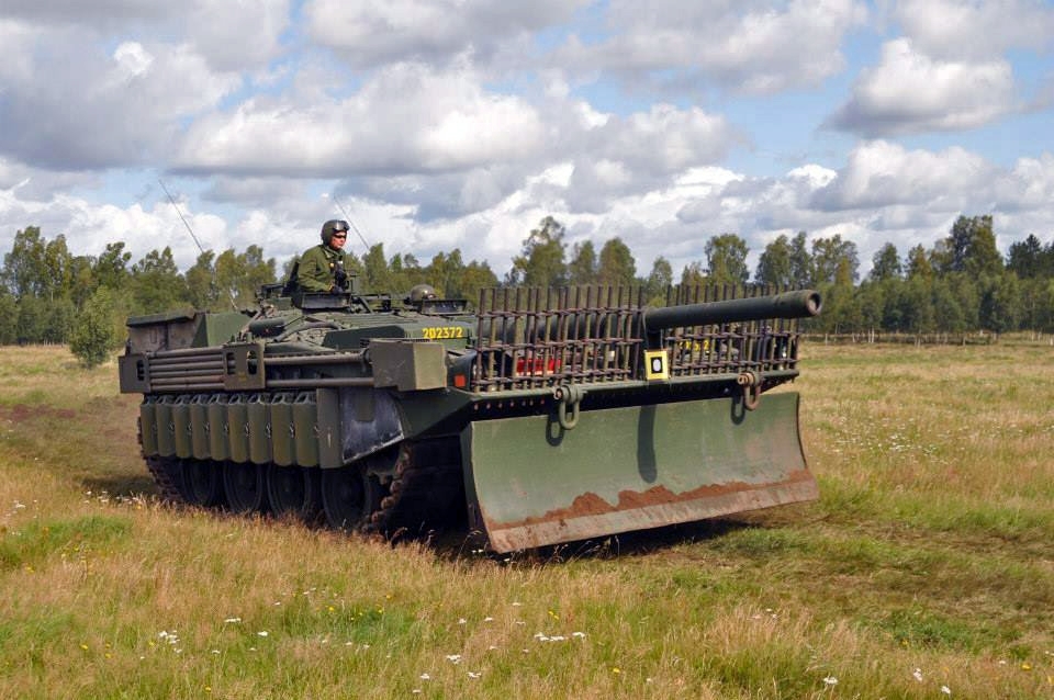 Stridsvagn 103 - Garnisonsmuseet Skaraborg / DigitaltMuseum