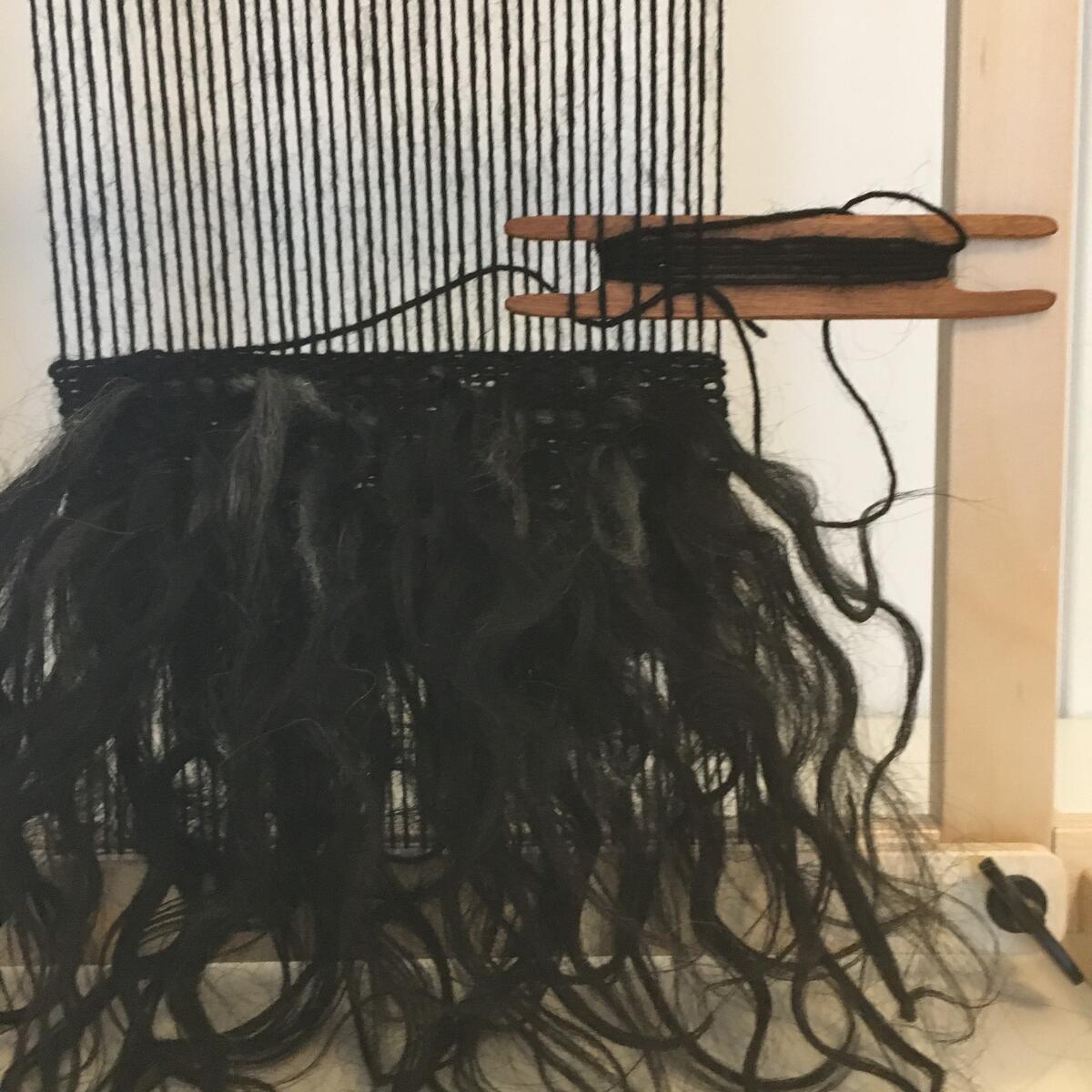 Weaving a mini-varafell - Osterøy museum