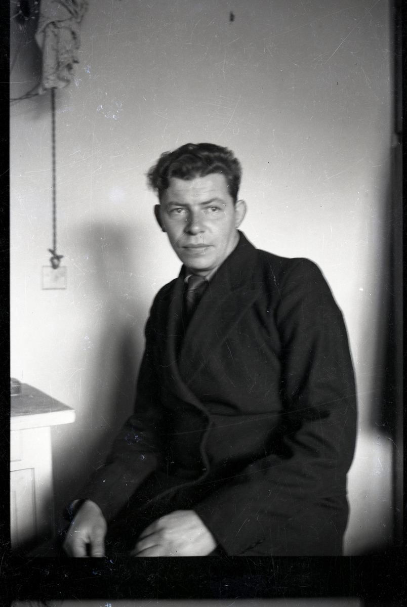 Bilde etter Abram I Gilbo, som var i Pyramiden i 1946-1948(oppbygging ...