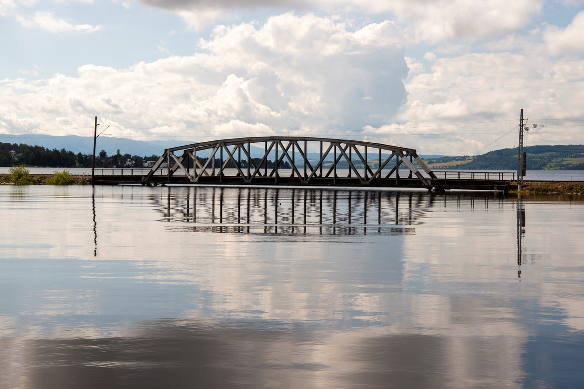 Flom i Mjøsa sommeren 2023. Mjøsflom. Flom 2023. Hamar sentrum ...