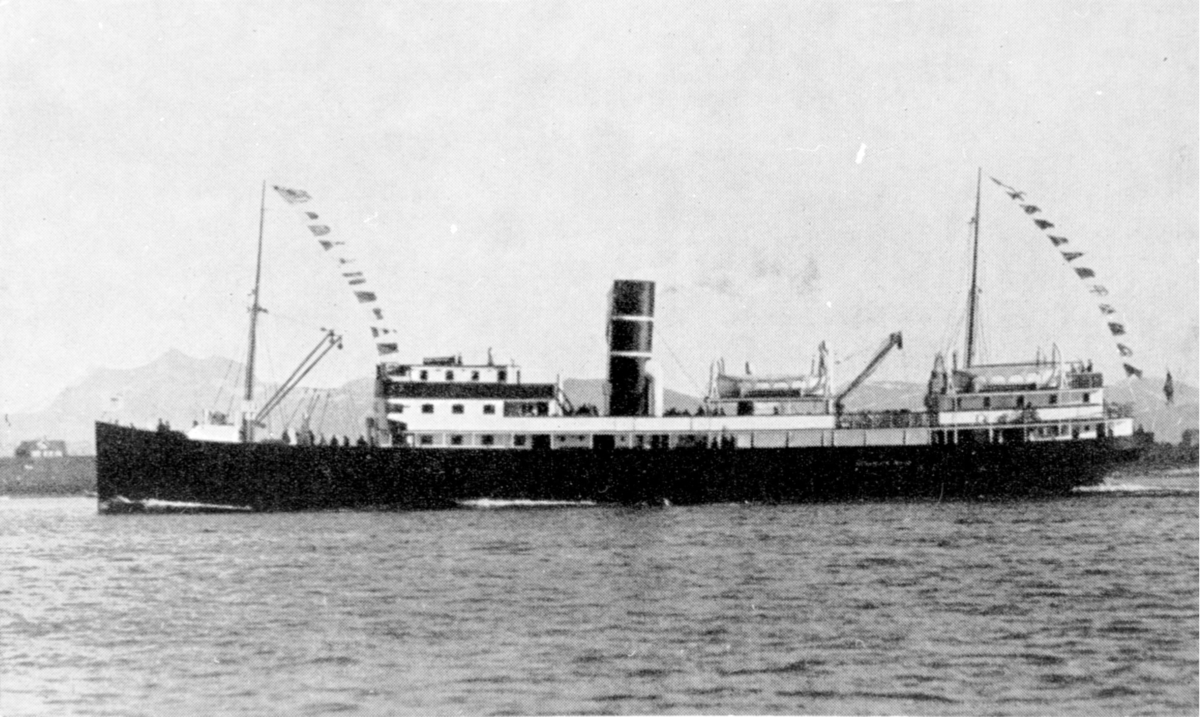 Hurtigruteskipet DS Dronning Maud (1925) - Museum Nord / DigitaltMuseum