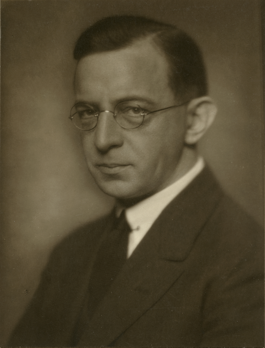 Portrett av Finn Gundersen, som ei tid var ein del av leiinga ved ...