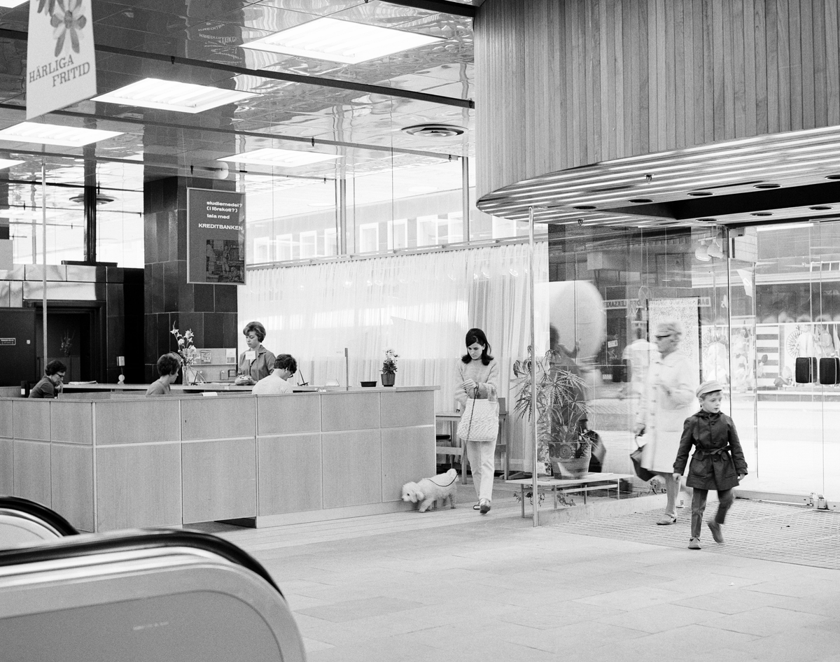 VARUHUSET "KRINGLAN" INTERIÖR - ArkDes / DigitaltMuseum