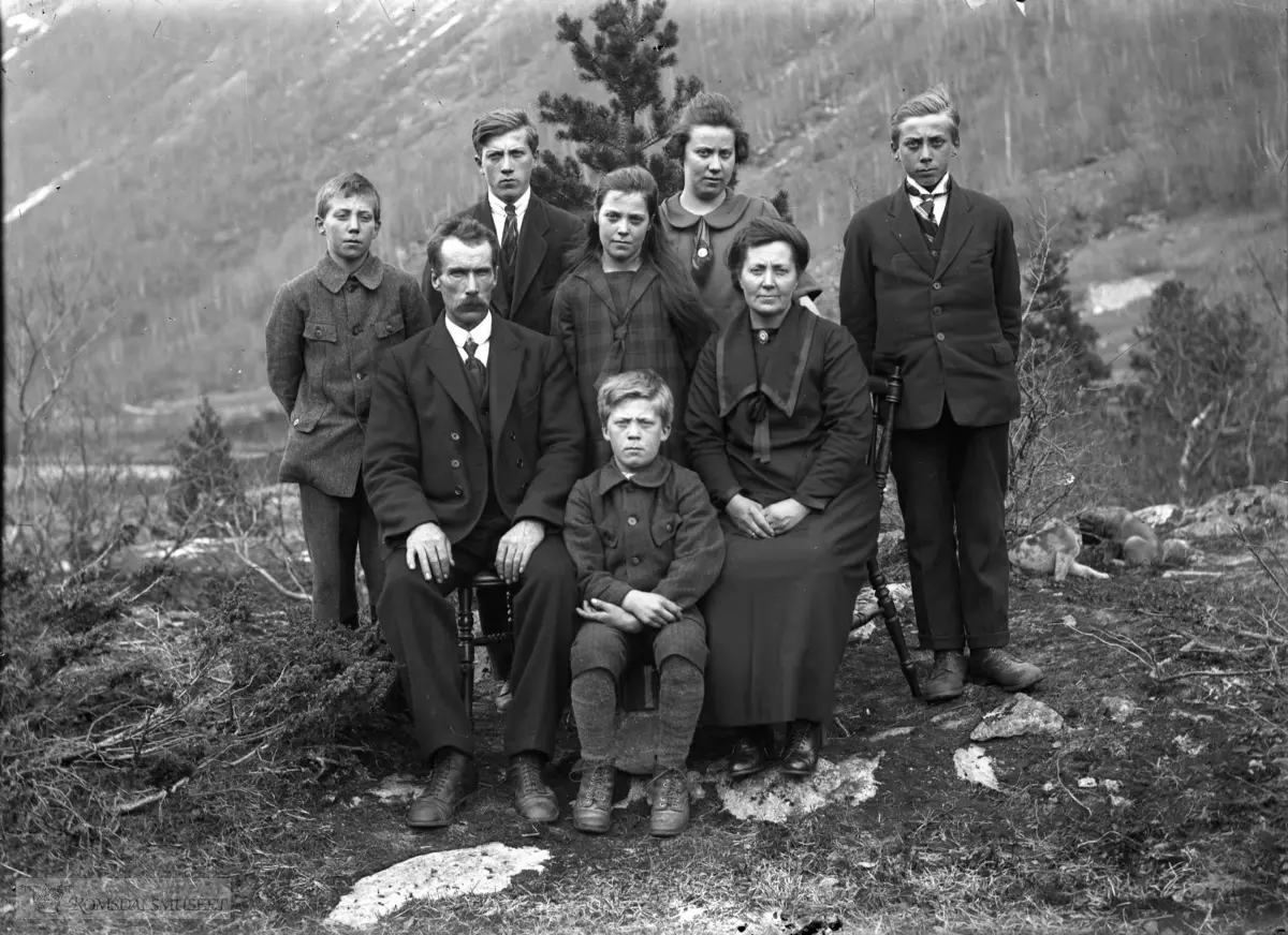 Jakob J Hersel m familie..(Edvard var i Amerika fra april 1896 til ...