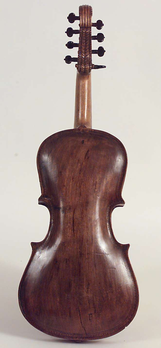 Hardingfele - Norsk Folkemuseum / DigitaltMuseum