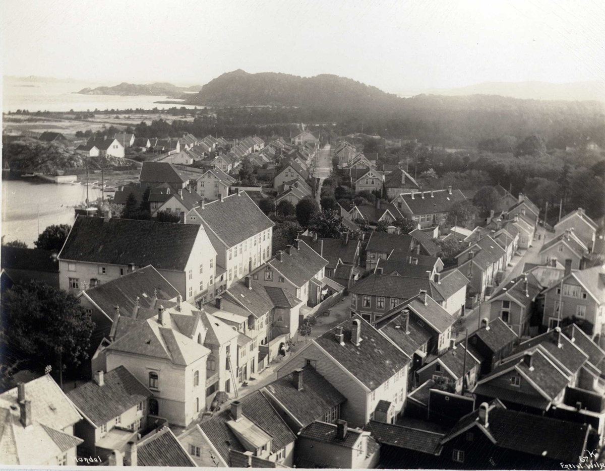 Oversiktbilde over Mandal, Mandal, Vest-Agder. Fotografert 1912 ...