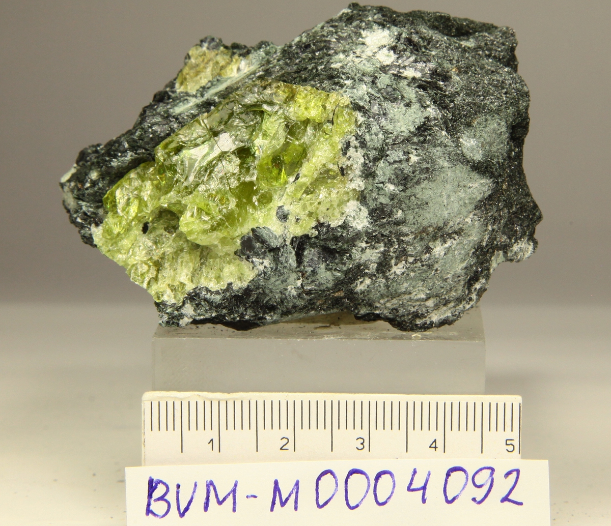 Mineral - Norsk Bergverksmuseum / DigitaltMuseum