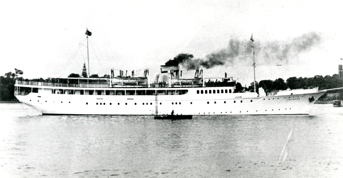 M/S Cort Adeler (Ex. yacht King, Troubadour, Warrior, Vanadis)(b.1924 ...