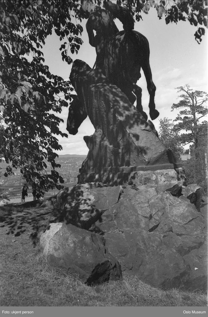 Helhesten ved Sjømannsskolen. - Oslo Museum / DigitaltMuseum