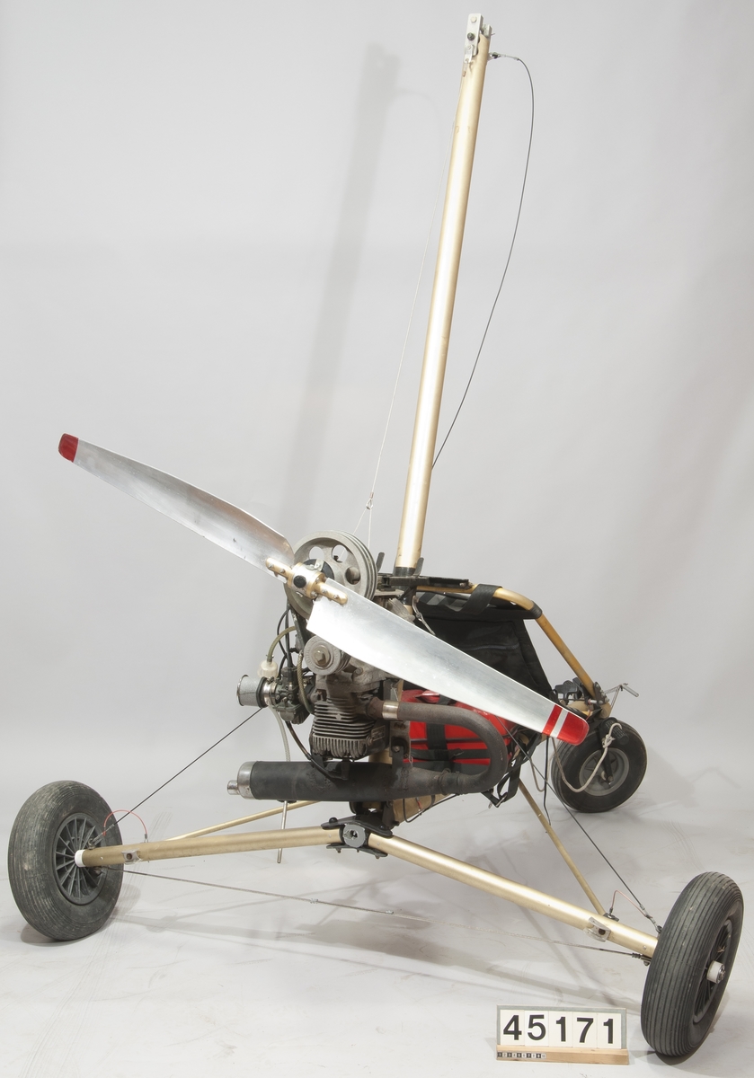 Mikroflygplan - Tekniska museet / DigitaltMuseum