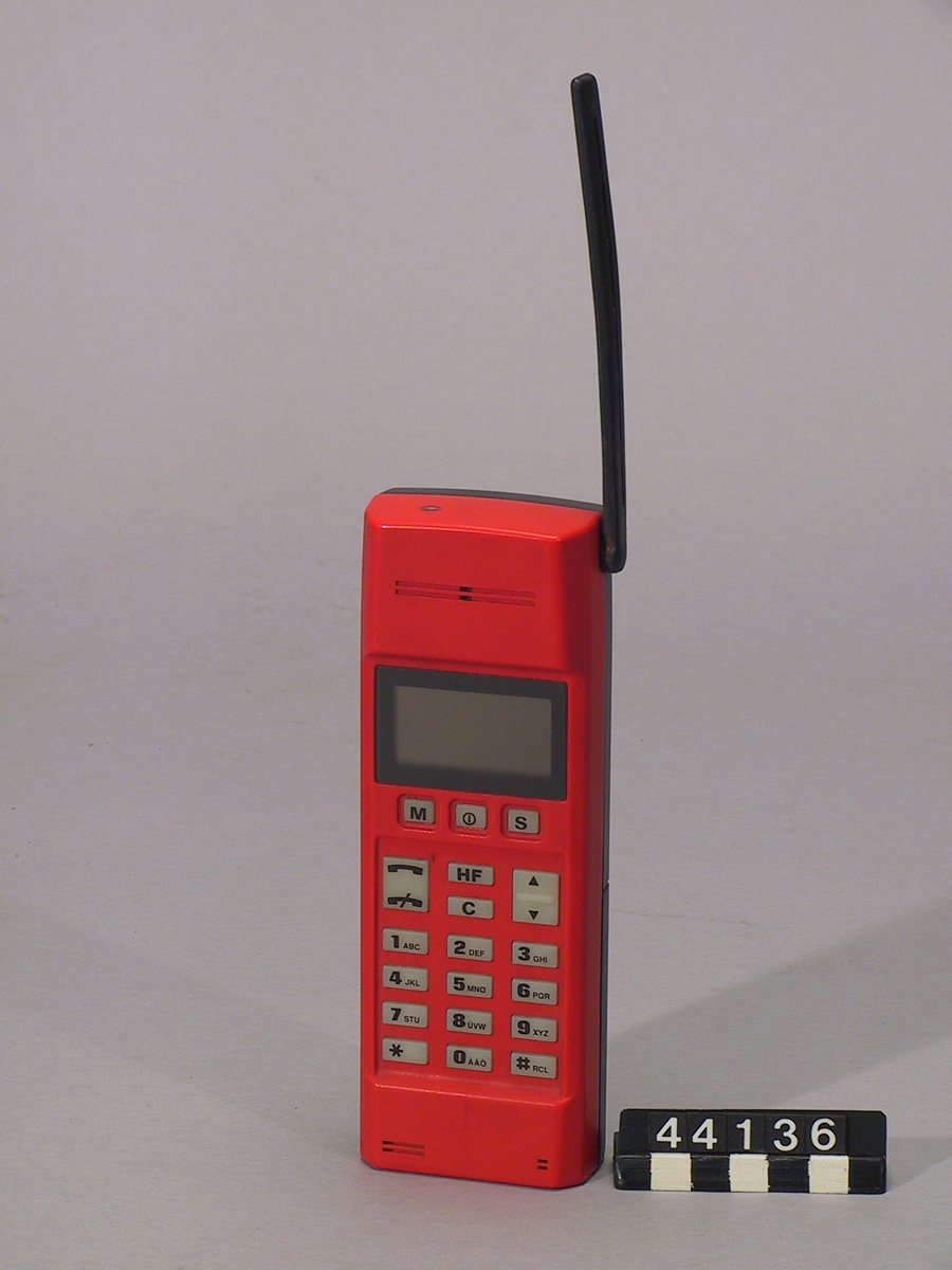 Mobiltelefon - Tekniska museet / DigitaltMuseum