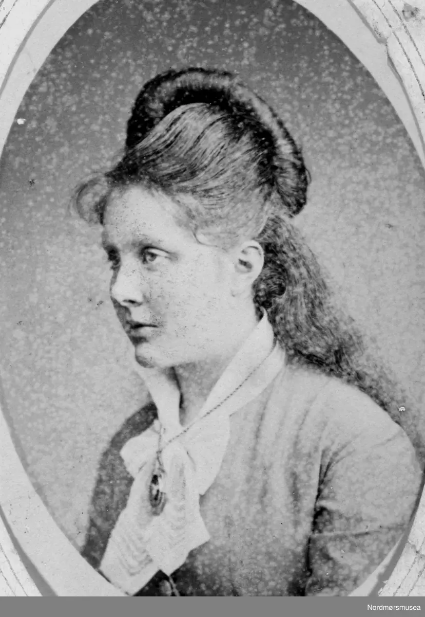 ";Anna Werring"; Foto av Anna Werring, født 1854. Ukjent datering og ...