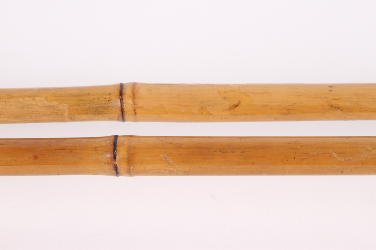 Staver, 1 par - Skimuseet i Holmenkollen / DigitaltMuseum