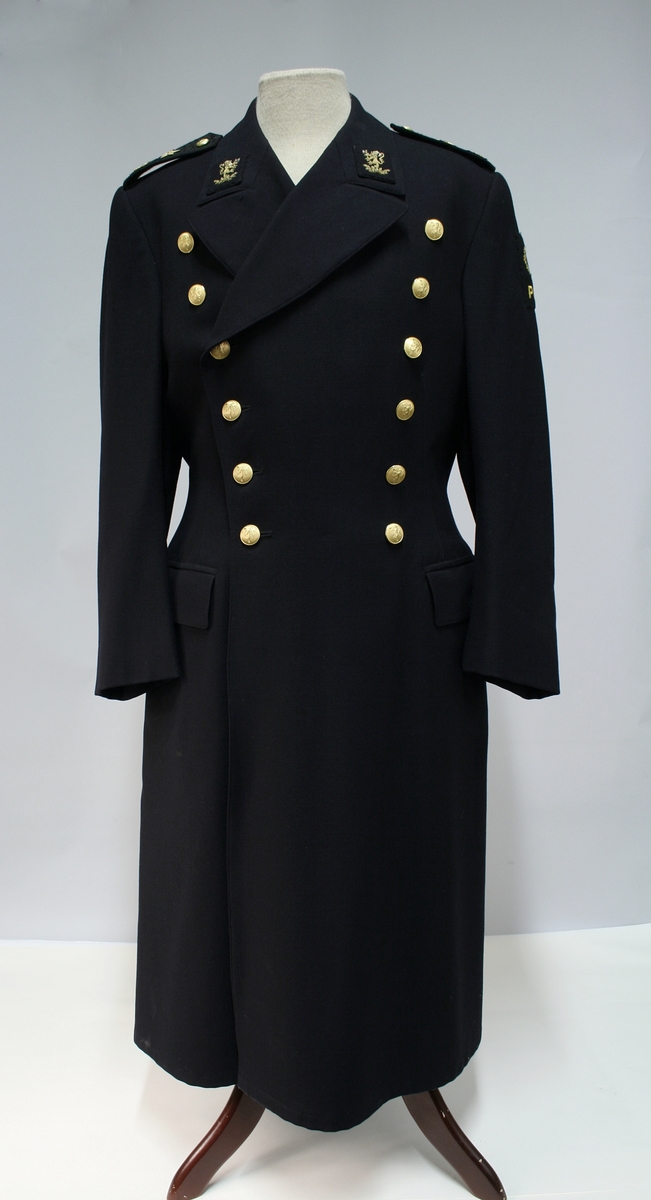 Politiuniform M/1963 - Justismuseet / DigitaltMuseum