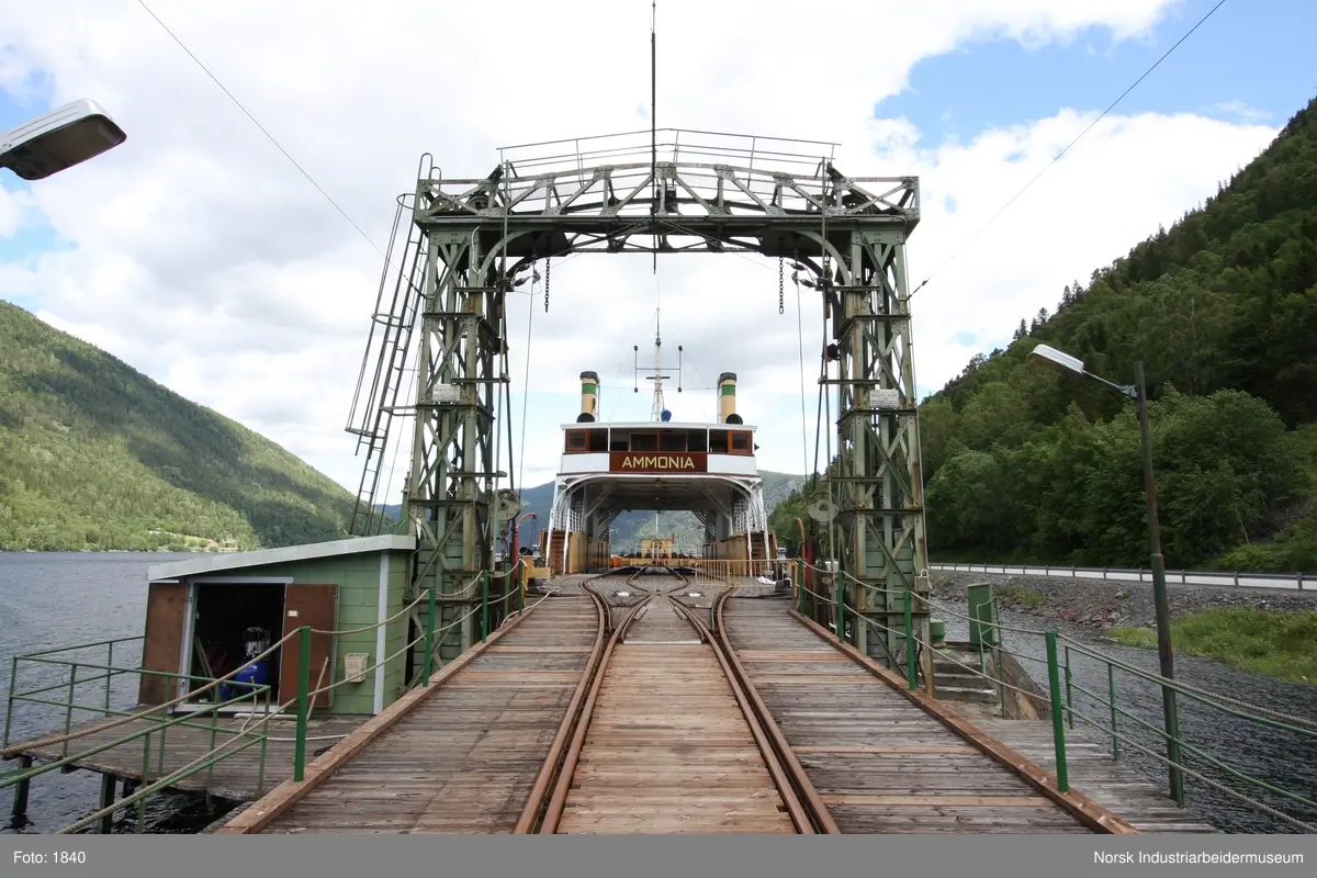DF Ammonia - Norsk Industriarbeidermuseum / DigitaltMuseum