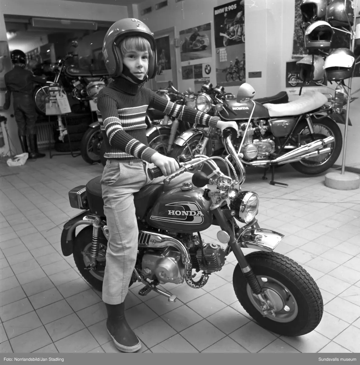 Bilder tagna till en broschyr för MC Sport AB i Nacksta. - Sundsvalls ...