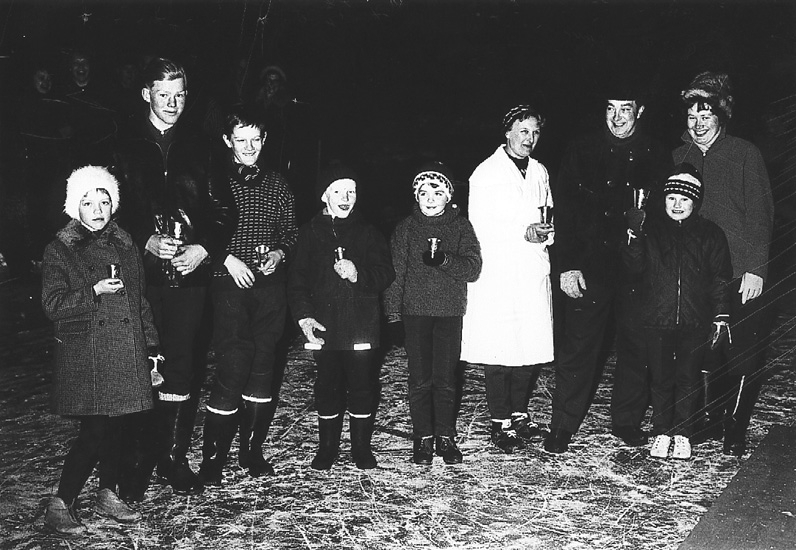 Kommuntävlingen om "Snöstjärnan" Fotot är taget vid Bada skola ...