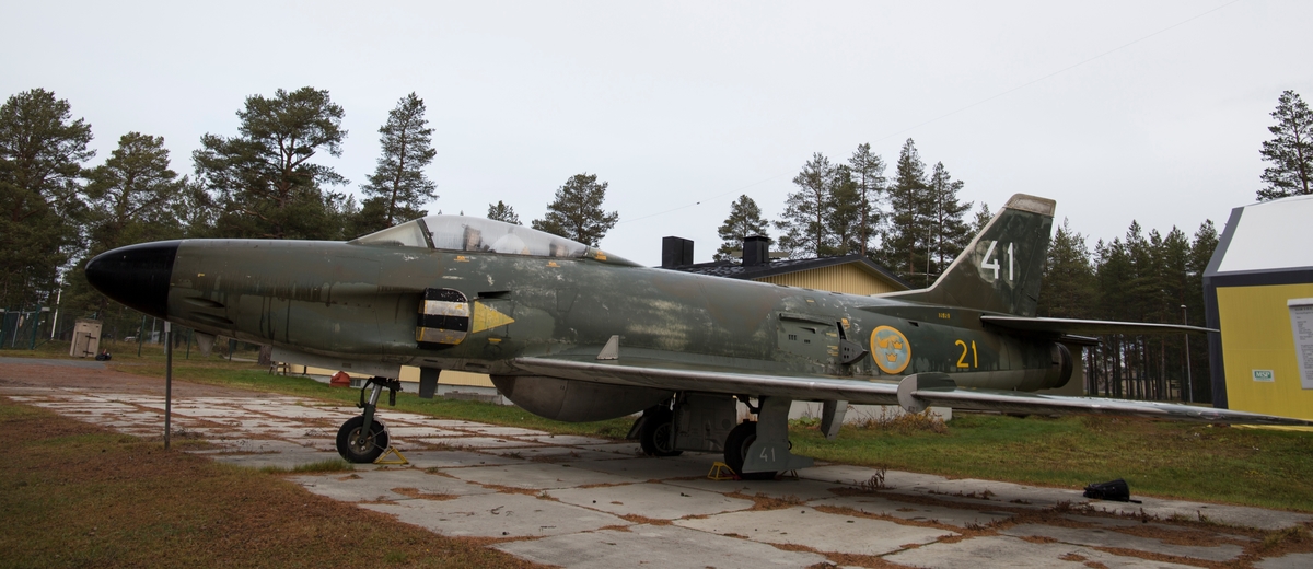 Flygplan - Flygvapenmuseum / DigitaltMuseum