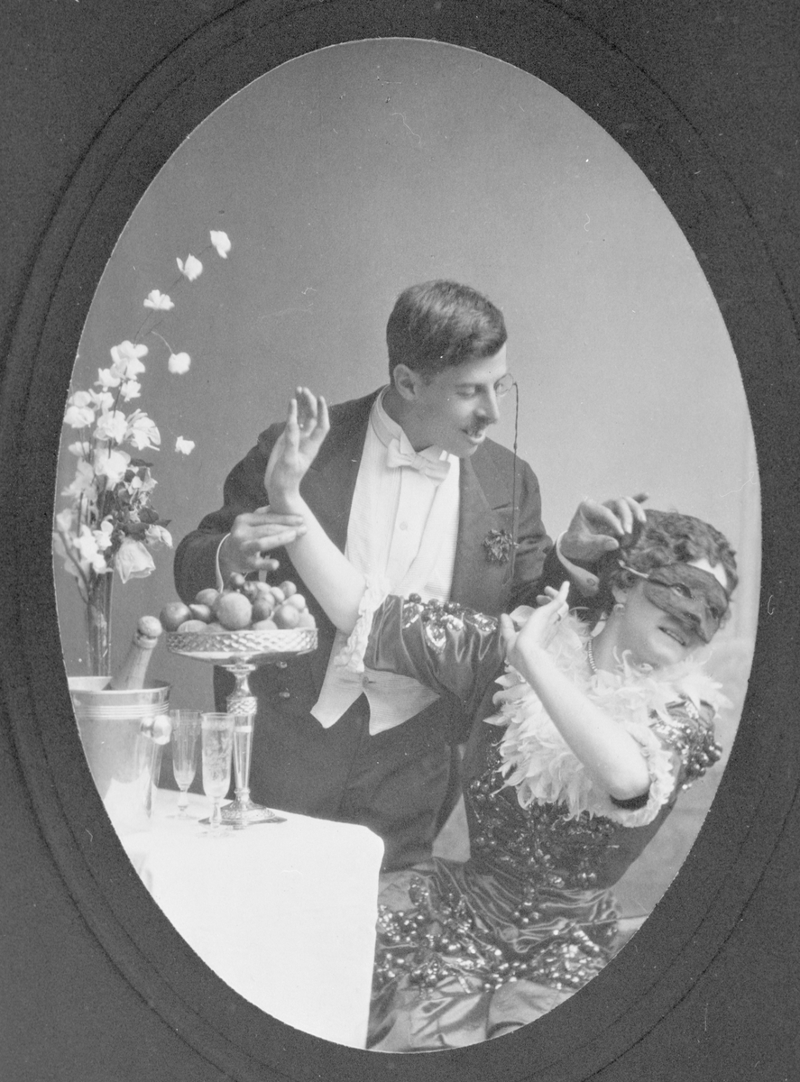 Charles Bazola och La Bella Ingeborg. - Länsmuseet Gävleborg ...