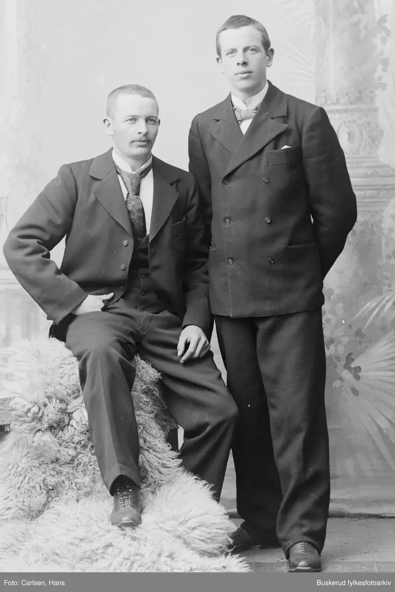 Halvor Hansen og Anton Hansen Anton Hansen startet senere ...