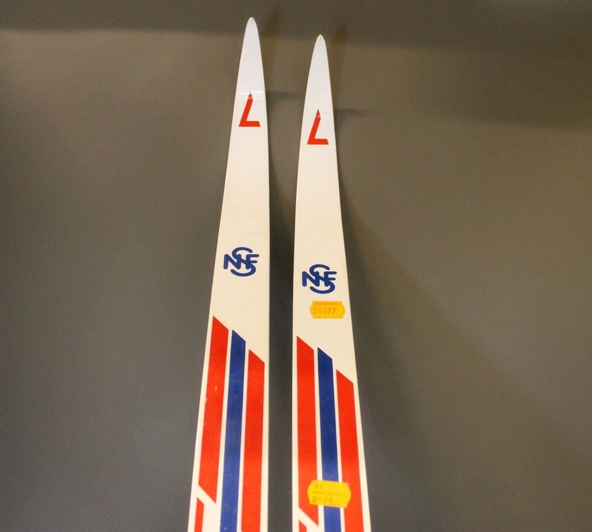 Ski (et par) - Rindal Skimuseum / DigitaltMuseum