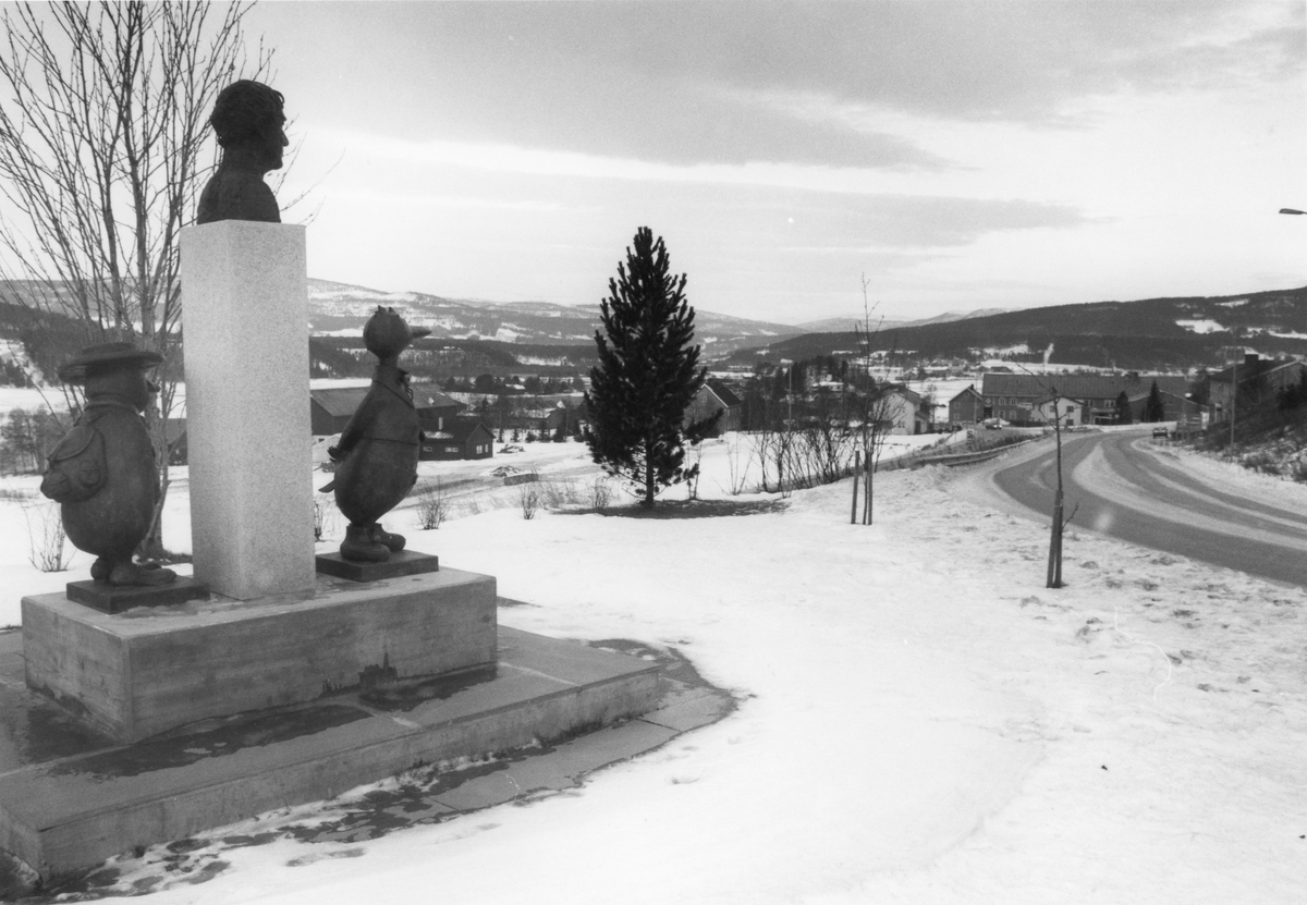 Byste av Solan og Ludvig og Kjell Aukrust - Anno Musea i Nord ...