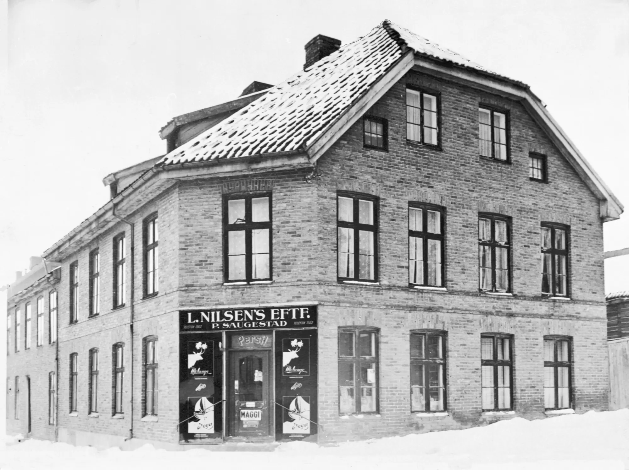 Hamar, Torggata 102, eksteriør bygård, kolonialbutikk, forretningen til ...